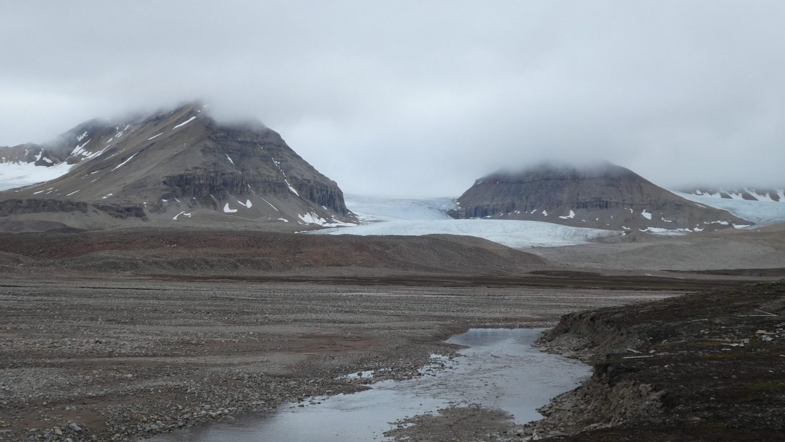 Arctic dust found to be a major source of particles that form ice ...
